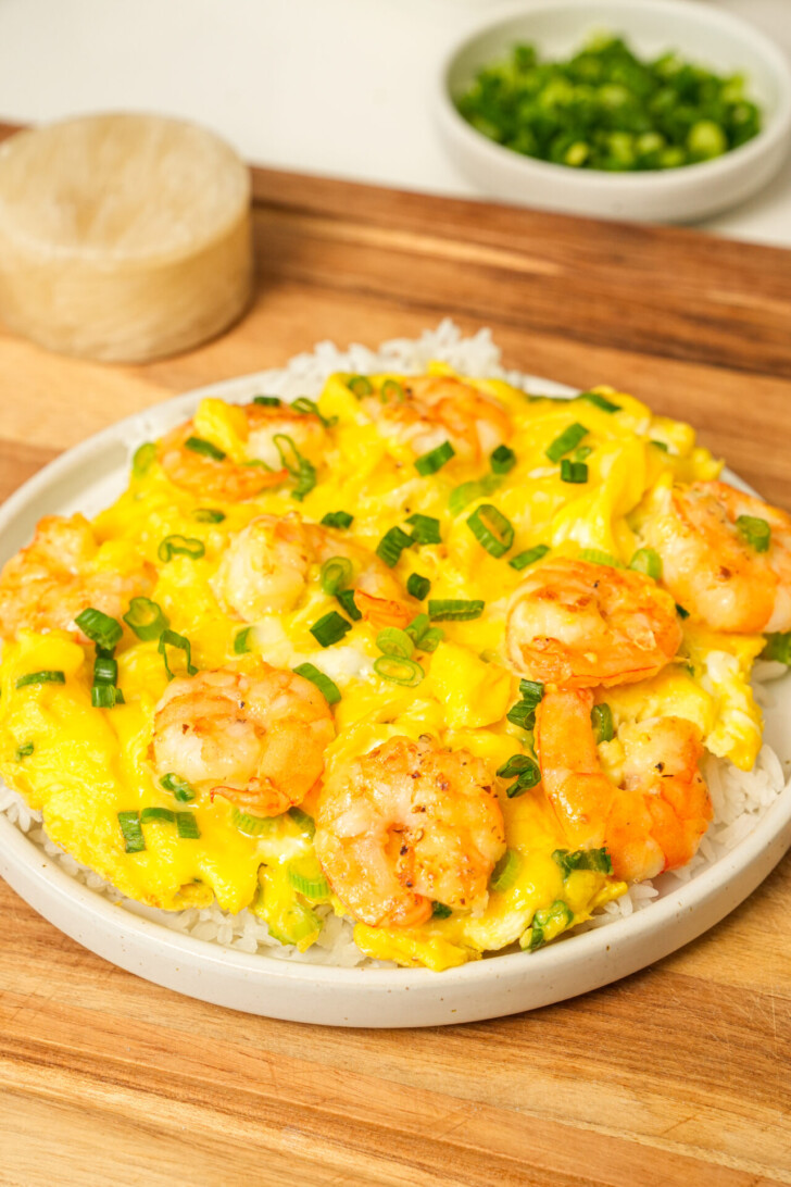 Easy 10 Minute Cantonese Scrambled Eggs and Shrimp - One Happy Bite
