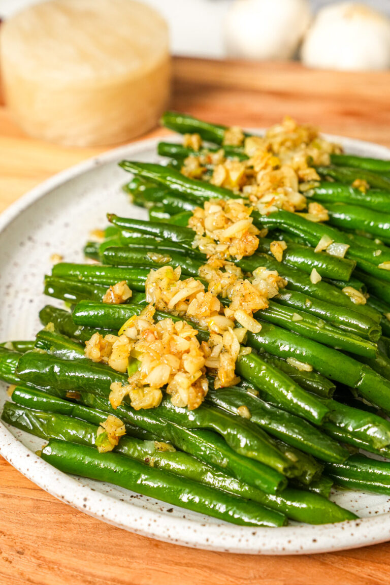 Din Tai Fung Garlic Green Beans (15-Minutes Copycat Recipe) - One Happy ...